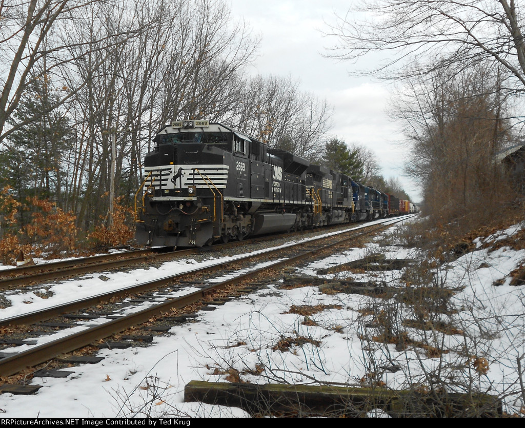 NS 2669, NS 9670, MEC 607, HLCX 8147 & GMTX 3004